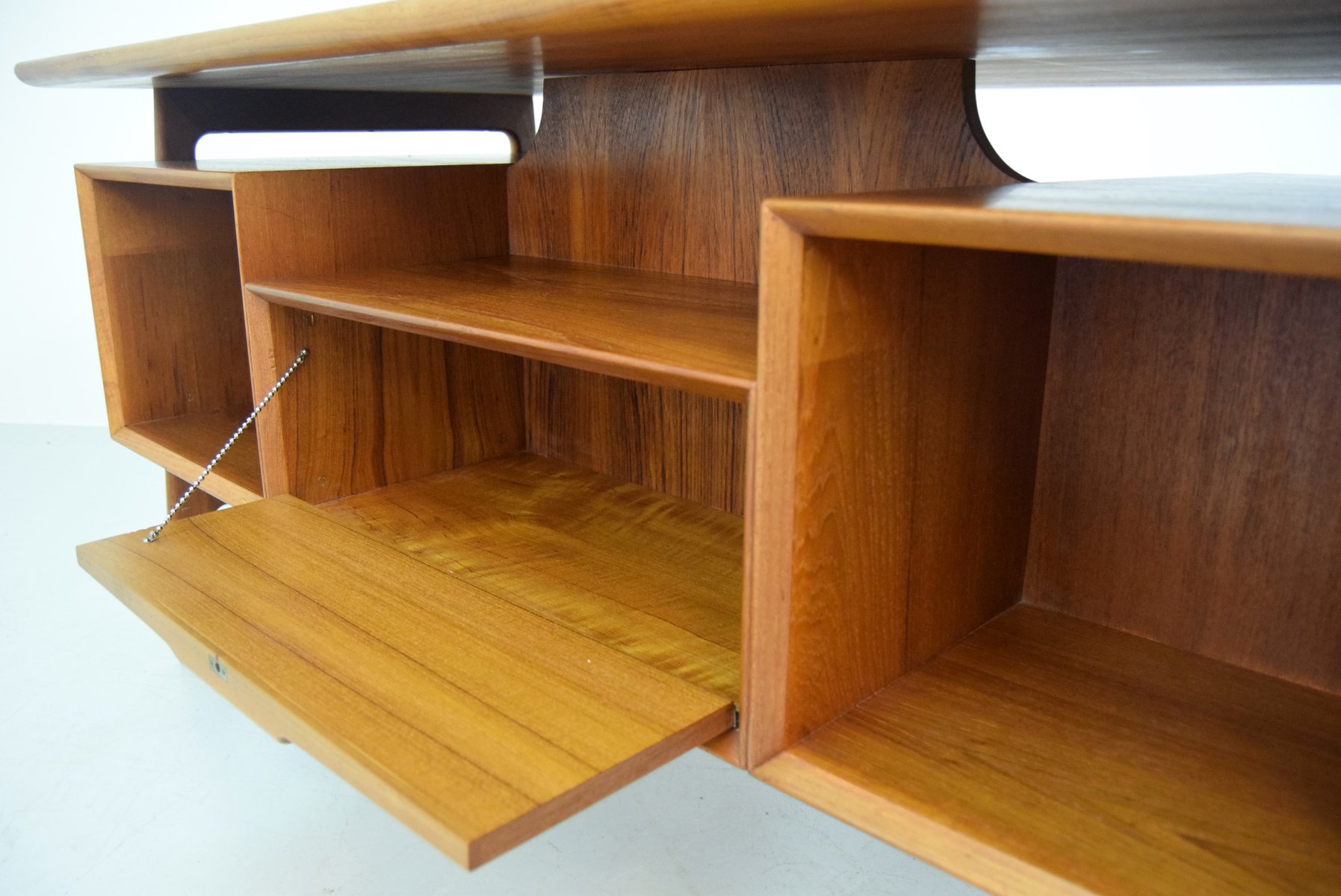 Sold Omann Jun Model 75 Desk - baldcirclegerman