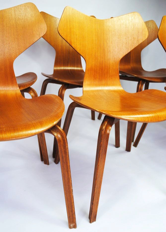 Grand Prix Chairs by Arne Jacobsen for Fritz Hansen, Set of 6 for sale ...